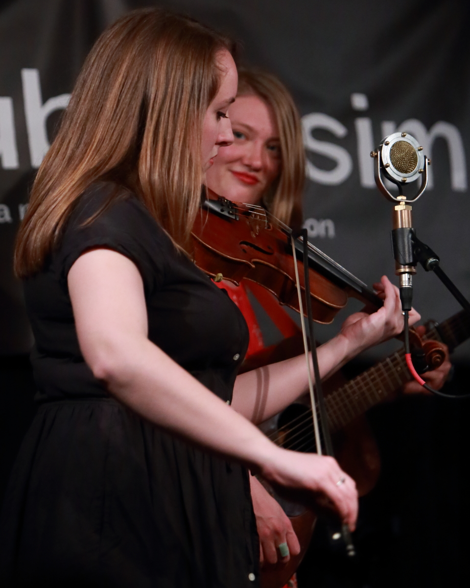 Hitch A Ride on Lula Wiles’ Rising Star! | suze reviews the blues